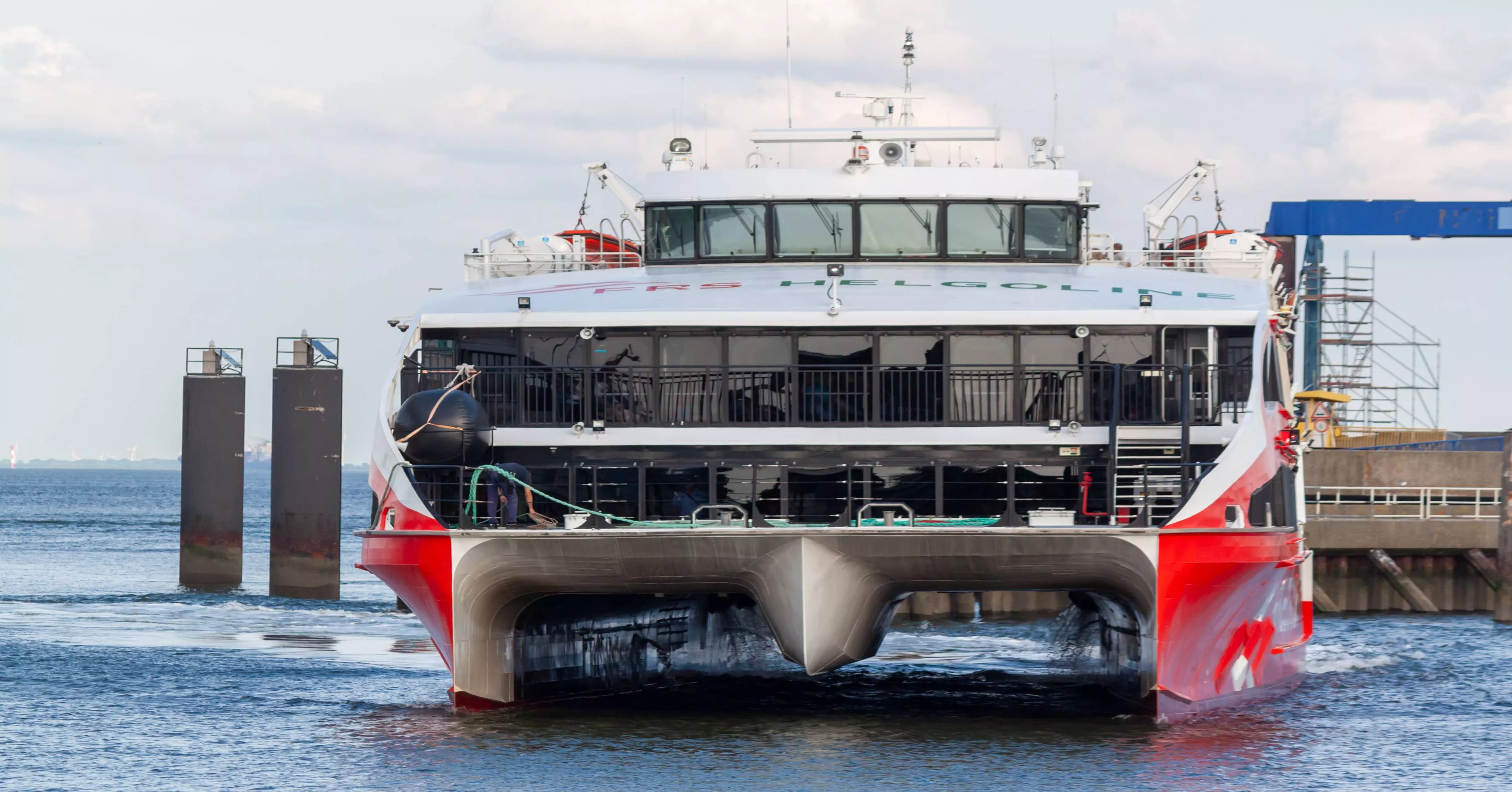 Mit FRS Helgoline nach Helgoland ⇒ Genieße Halunder Jet Komfort ...
